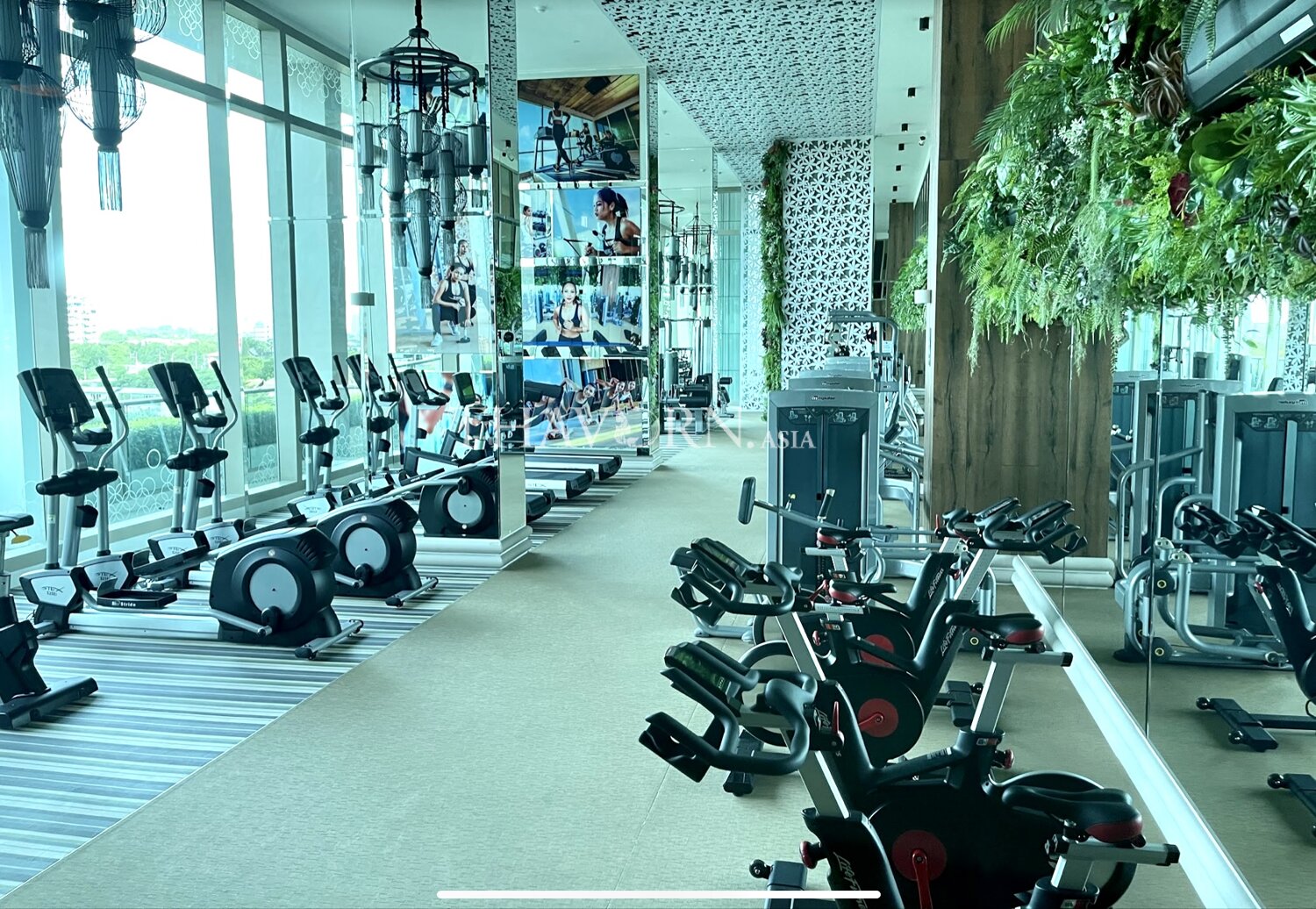 Empire Tower Pattaya project in Jomtien, Pattaya - Thavorn Pattaya Property